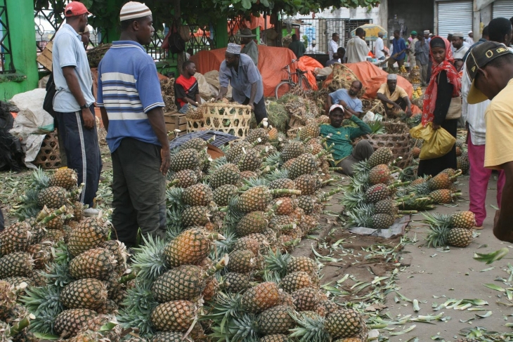 Wafanyabiashara walia na tenda za matunda | East Africa Television